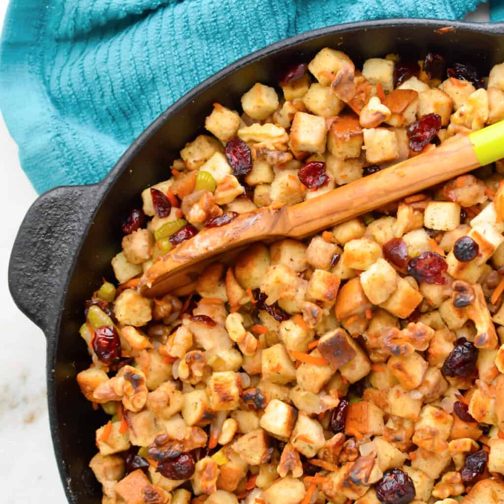 Simple Cranberry Walnut Stuffing Recipe