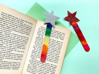Craft Stick Star Bookmarks for Kids - Juggling Act Mama