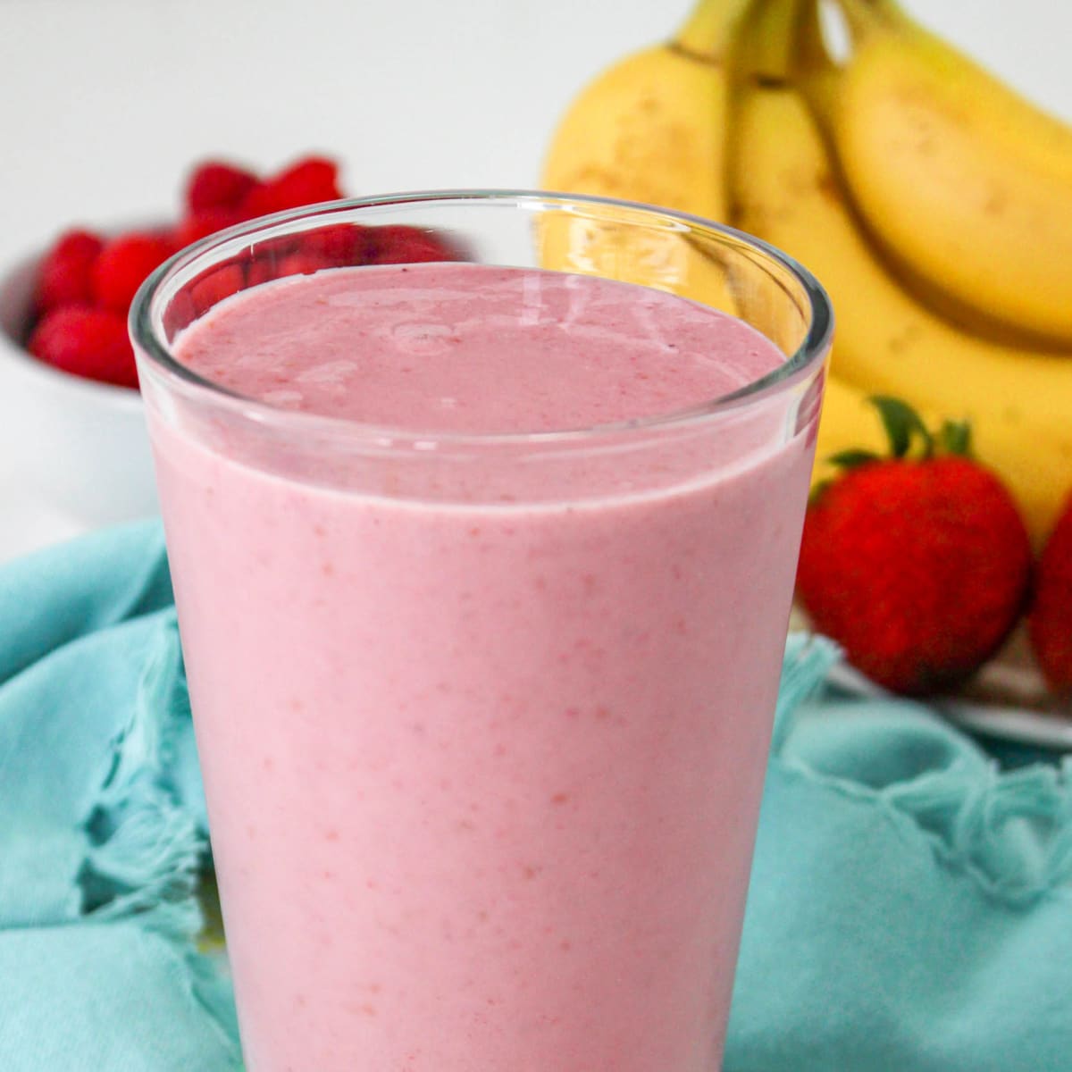 Raspberry Banana Smoothie - Juggling Act Mama